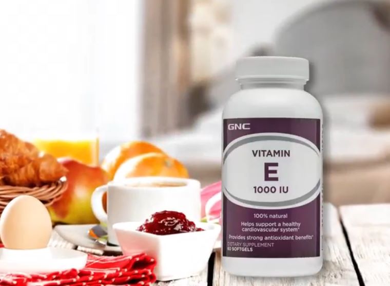 La vitamina E se destaca por sus beneficios antioxidantes y regenerativos